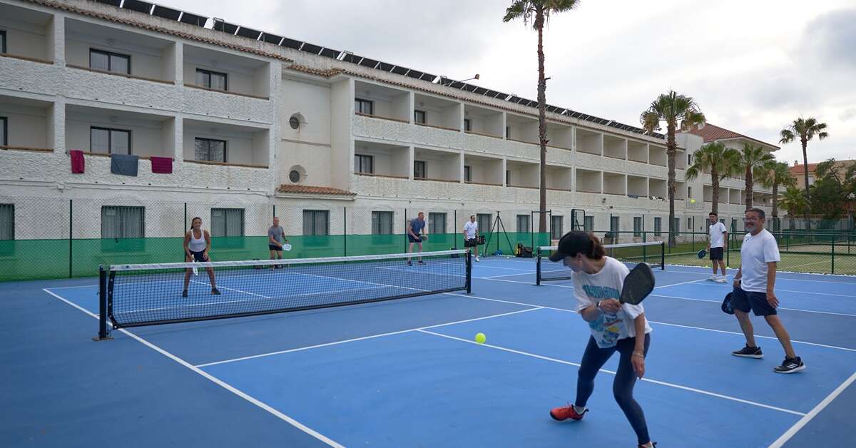 Pickleball Holidays - Lemon Pickleball